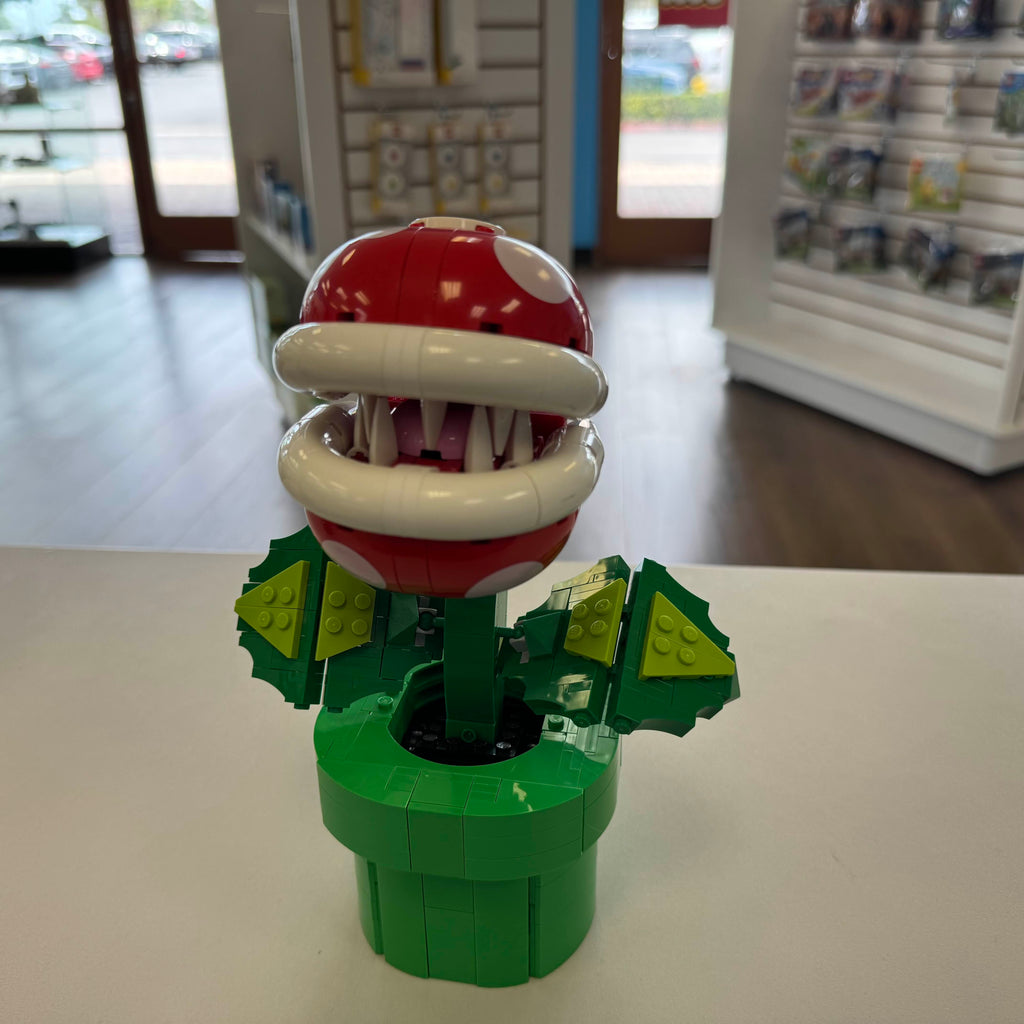71426 Piranha Plant (Previously Owned) – Bricks and Minifigs Ontario
