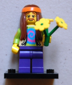 col07-11 Hippie, Series 7 – Bricks and Minifigs Ontario