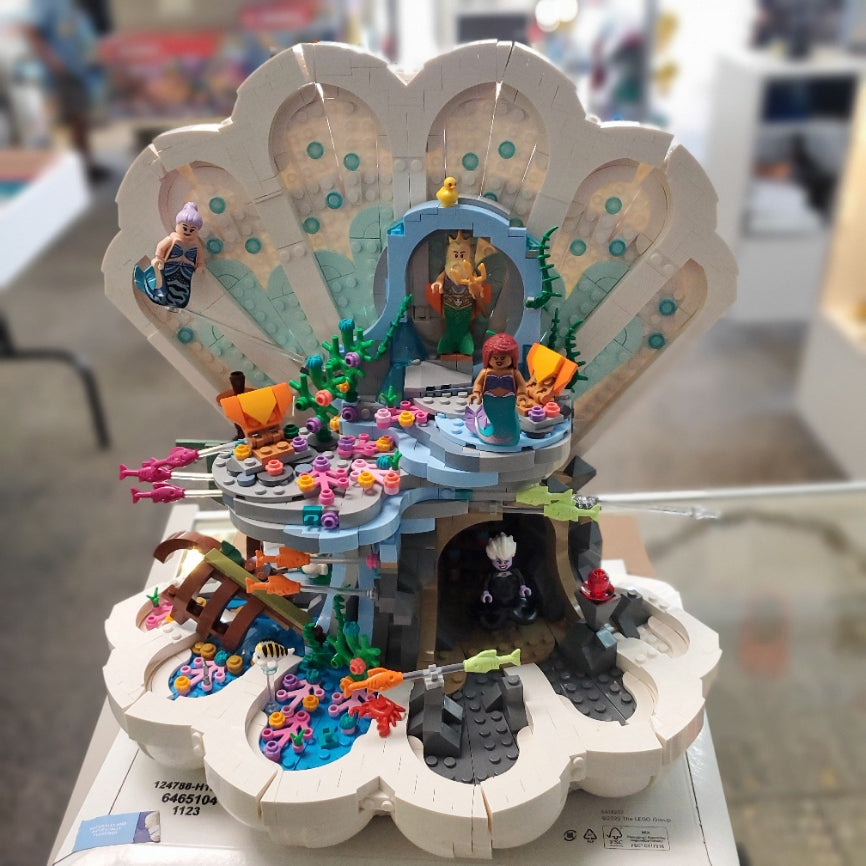 43225 LEGO Disney The Little Mermaid Royal Clamshell (Previously Owned ...